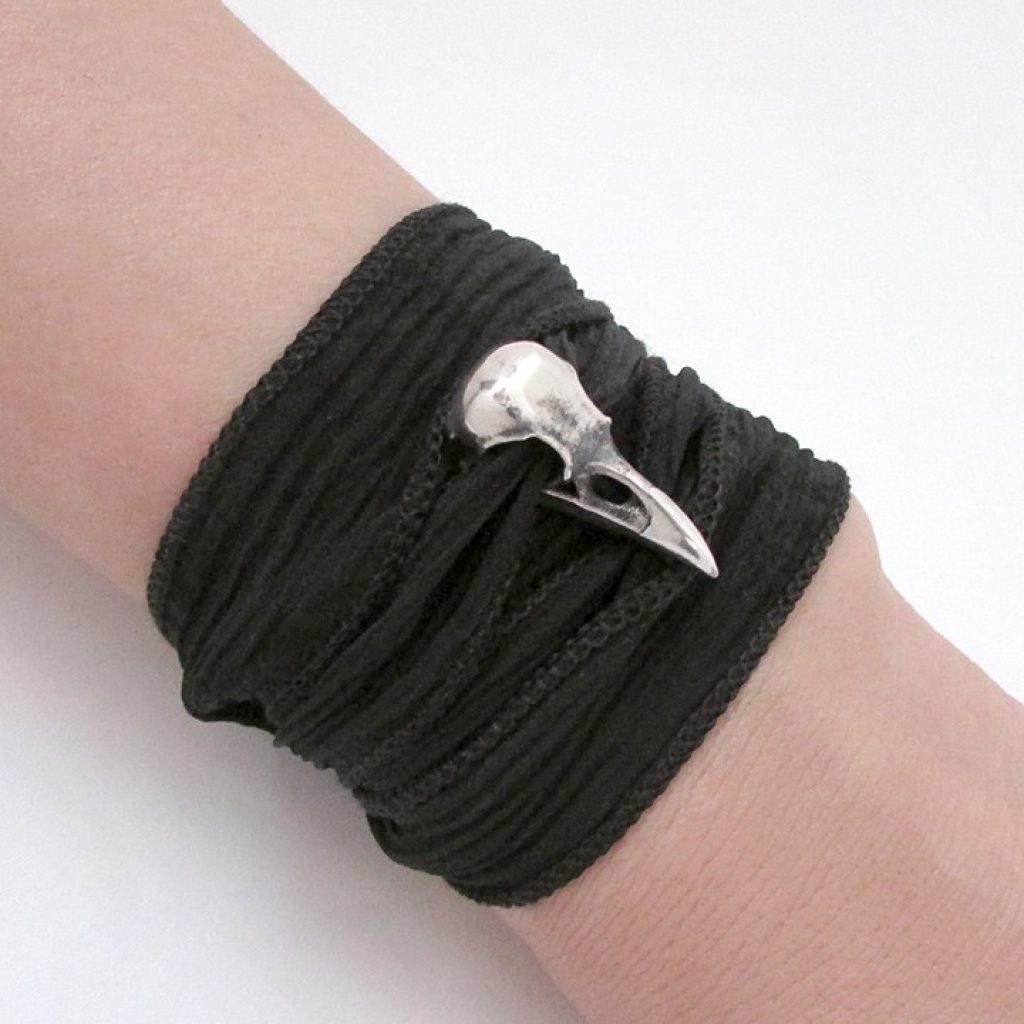 Large Raven Claw Necklace | Crow Foot Necklace by RavynEdge